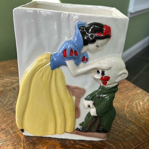 Accents | Snow White Planter | Poshmark